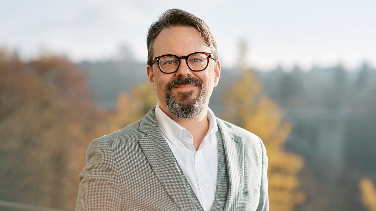 Krispin Romang: «Fahrt in eine vollelektrische Zukunft» | Energie 360°